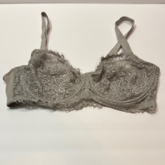 Hsia | Intimates & Sleepwear | Hsia 36d Gray Lace Bra | Poshmark